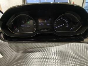 Pelēks Peugeot 2008 2017 Rīga, ar dzinēja tilpumu 1.20 L un nobraukumu 100 tūkst. km par 7490 €, foto 10 vietnē AUTOMOTO.COM.LV