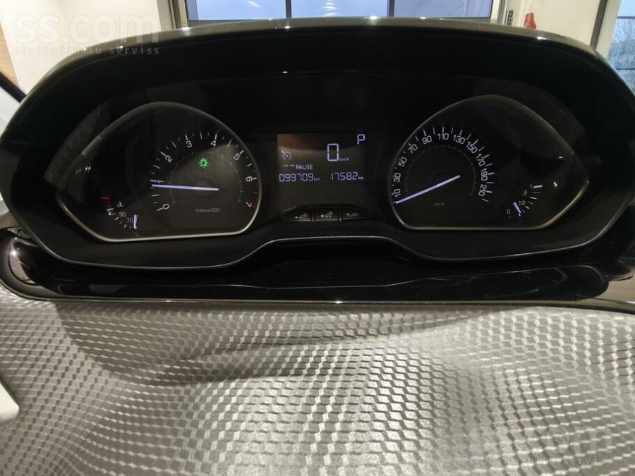 Pelēks Peugeot 2008 2017 Rīga, ar dzinēja tilpumu 1.20 L un nobraukumu 100 tūkst. km par 7490 €, foto 10 vietnē AUTOMOTO.COM.LV