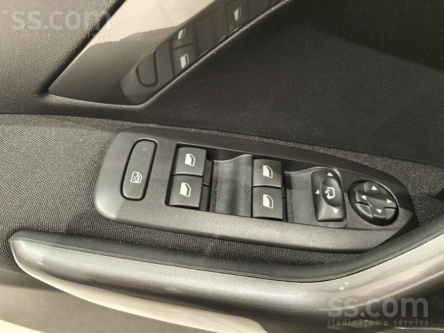 Pelēks Peugeot 2008 2017 Rīga, ar dzinēja tilpumu 1.20 L un nobraukumu 100 tūkst. km par 7490 €, foto 15 vietnē AUTOMOTO.COM.LV