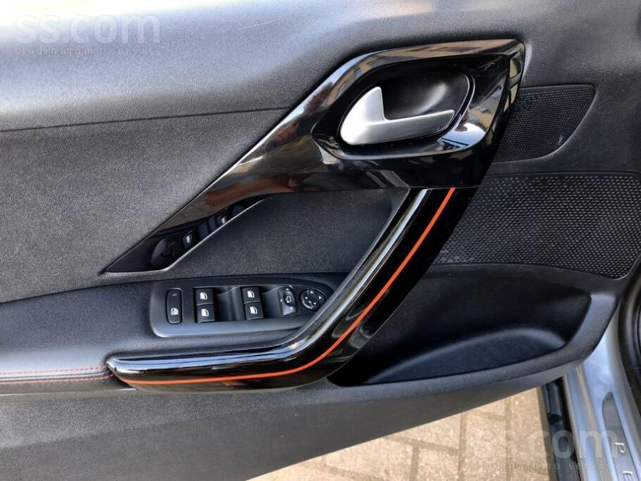 Pelēks Peugeot 2008 2017 Jelgava, ar dzinēja tilpumu 1.20 L un nobraukumu 0 tūkst. km par 7990 €, foto 23 vietnē AUTOMOTO.COM.LV