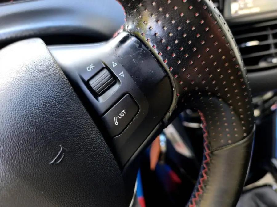 Pelēks Peugeot 2008 2017 Jelgava, ar dzinēja tilpumu 1.20 L un nobraukumu 143 tūkst. km par 7990 €, foto 20 vietnē AUTOMOTO.COM.LV