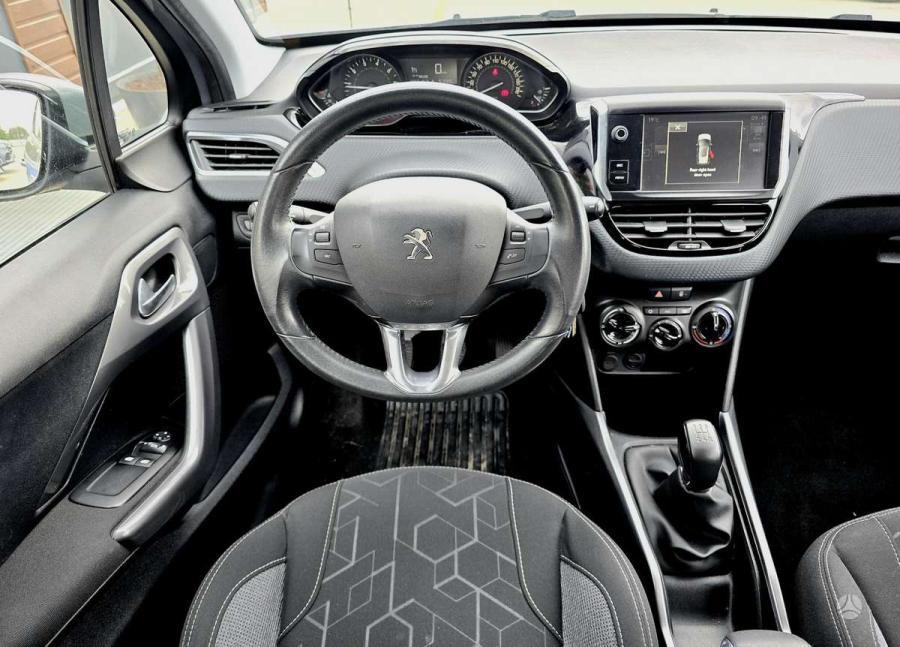 Pelēks Peugeot 2008 2017 Tauragė, ar dzinēja tilpumu 1.20 L un nobraukumu 97 tūkst. km par 3850 €, foto 16 vietnē AUTOMOTO.COM.LV