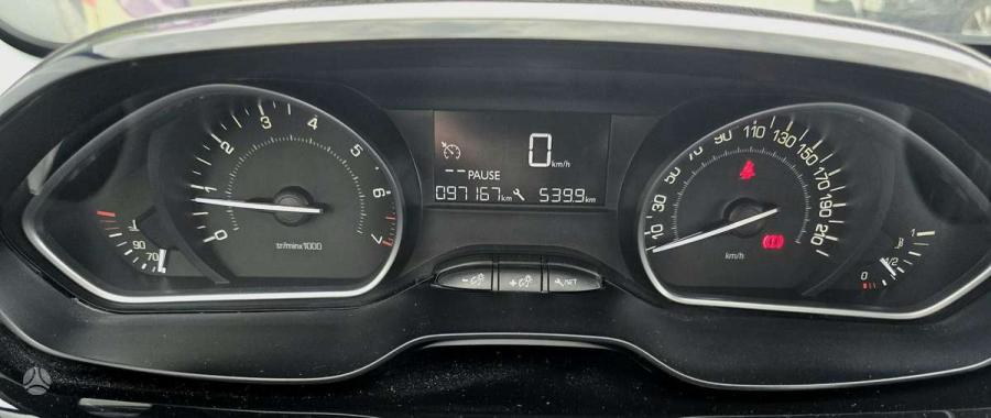 Pelēks Peugeot 2008 2017 Tauragė, ar dzinēja tilpumu 1.20 L un nobraukumu 97 tūkst. km par 3850 €, foto 17 vietnē AUTOMOTO.COM.LV