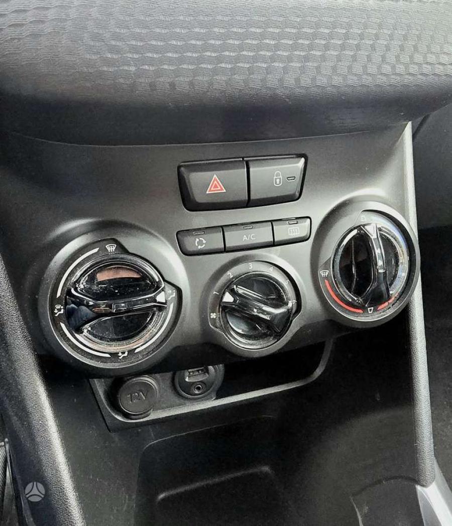Pelēks Peugeot 2008 2017 Tauragė, ar dzinēja tilpumu 1.20 L un nobraukumu 97 tūkst. km par 3850 €, foto 19 vietnē AUTOMOTO.COM.LV