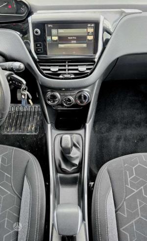 Pelēks Peugeot 2008 2017 Tauragė, ar dzinēja tilpumu 1.20 L un nobraukumu 97 tūkst. km par 3850 €, foto 20 vietnē AUTOMOTO.COM.LV