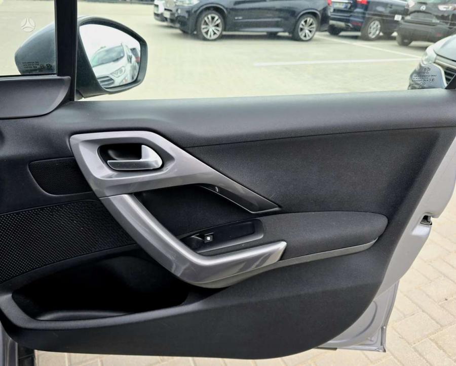 Pelēks Peugeot 2008 2017 Tauragė, ar dzinēja tilpumu 1.20 L un nobraukumu 97 tūkst. km par 3850 €, foto 30 vietnē AUTOMOTO.COM.LV