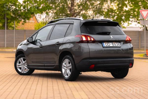 Pelēks Peugeot 2008 2018 Jelgava, ar dzinēja tilpumu 1.20 L un nobraukumu 131 tūkst. km par 15600 €, foto 3 vietnē AUTOMOTO.COM.LV