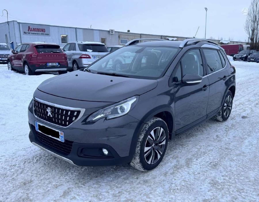 Grey Peugeot 2008 2018 in Taurage, with an engine capacity of 1.20 L and mileage of 91 thousand km for 7300 €, photo 1 on AUTOMOTO.COM.LV