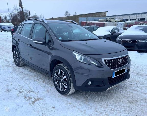 Grey Peugeot 2008 2018 in Taurage, with an engine capacity of 1.20 L and mileage of 91 thousand km for 7300 €, photo 2 on AUTOMOTO.COM.LV
