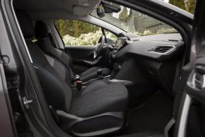 Pelēks Peugeot 2008 2018 Jelgava, ar dzinēja tilpumu 1.20 L un nobraukumu 131 tūkst. km par 6790 €, foto 8 vietnē AUTOMOTO.COM.LV