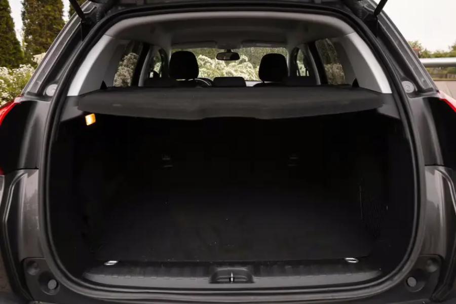 Pelēks Peugeot 2008 2018 Jelgava, ar dzinēja tilpumu 1.20 L un nobraukumu 131 tūkst. km par 6790 €, foto 13 vietnē AUTOMOTO.COM.LV