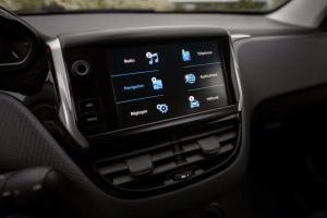 Pelēks Peugeot 2008 2018 Jelgava, ar dzinēja tilpumu 1.20 L un nobraukumu 131 tūkst. km par 6790 €, foto 22 vietnē AUTOMOTO.COM.LV