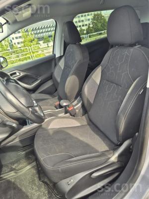 Grey Peugeot 2008 2018 in Riga, with an engine capacity of 1.20 L and mileage of 105 thousand km for 6700 €, photo 13 on AUTOMOTO.COM.LV