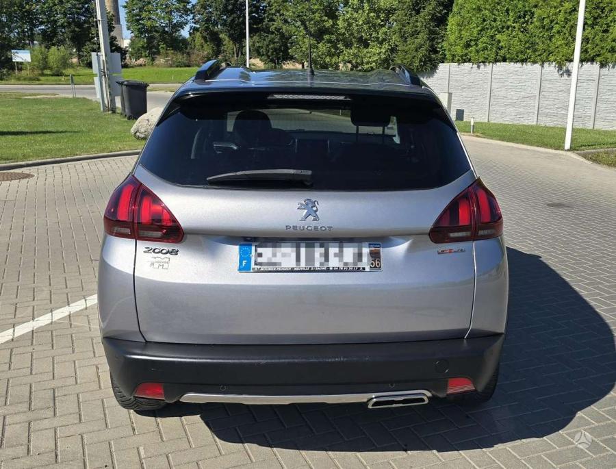 Grey Peugeot 2008 2018 in Taurage, with an engine capacity of 1.20 L and mileage of 129 thousand km for 5400 €, photo 9 on AUTOMOTO.COM.LV