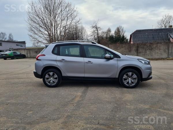 Grey Peugeot 2008 2018 in Ogre, with an engine capacity of 1.20 L and mileage of 0 thousand km for 7970 €, photo 4 on AUTOMOTO.COM.LV