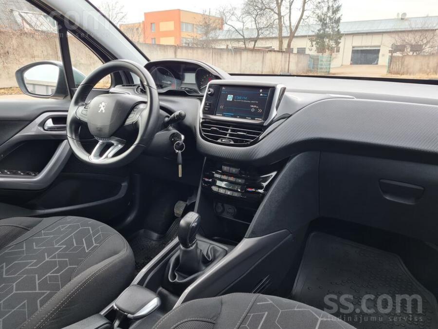 Pelēks Peugeot 2008 2018 Ogre, ar dzinēja tilpumu 1.20 L un nobraukumu 0 tūkst. km par 7970 €, foto 19 vietnē AUTOMOTO.COM.LV