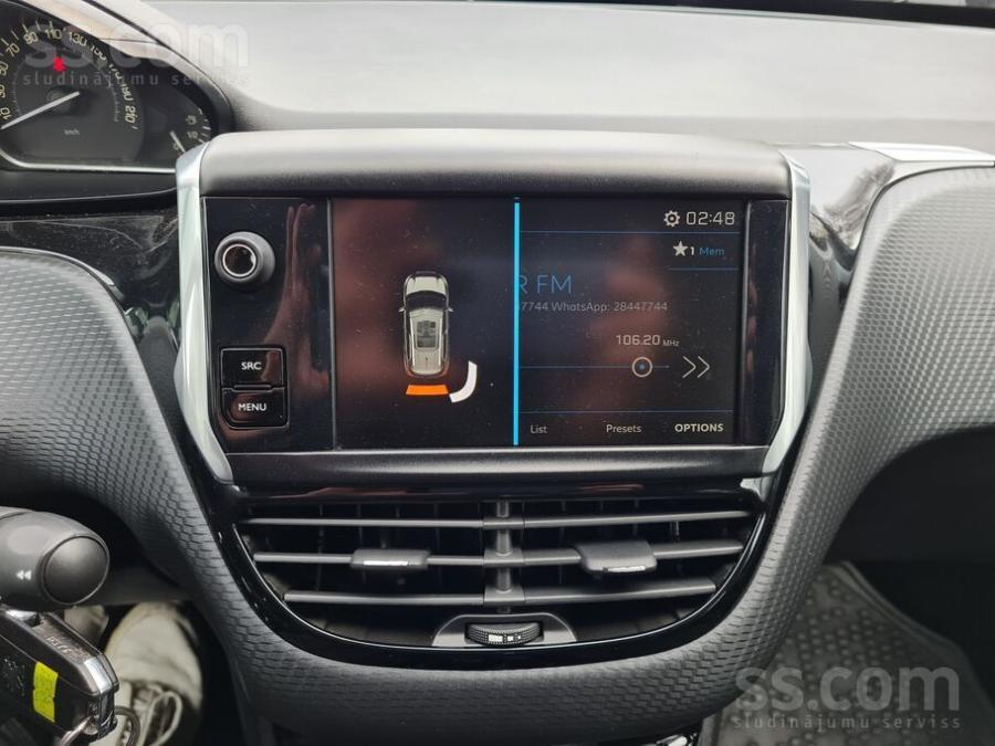 Pelēks Peugeot 2008 2018 Ogre, ar dzinēja tilpumu 1.20 L un nobraukumu 0 tūkst. km par 7970 €, foto 24 vietnē AUTOMOTO.COM.LV