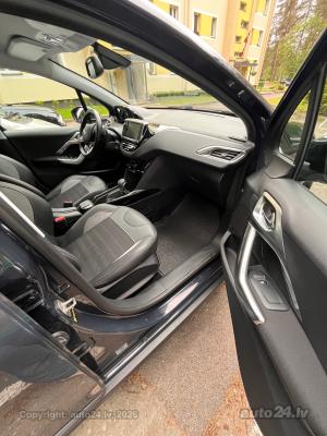 Pelēks Peugeot 2008 2019 Rīga, ar dzinēja tilpumu 0.00 L un nobraukumu 132 tūkst. km par 12390 €, foto 4 vietnē AUTOMOTO.COM.LV