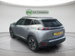 Grey Peugeot 2008 2020 in Limbazi, with an engine capacity of 0.00 L and mileage of 106 thousand km for 15945 €, photo 5 on AUTOMOTO.COM.LV