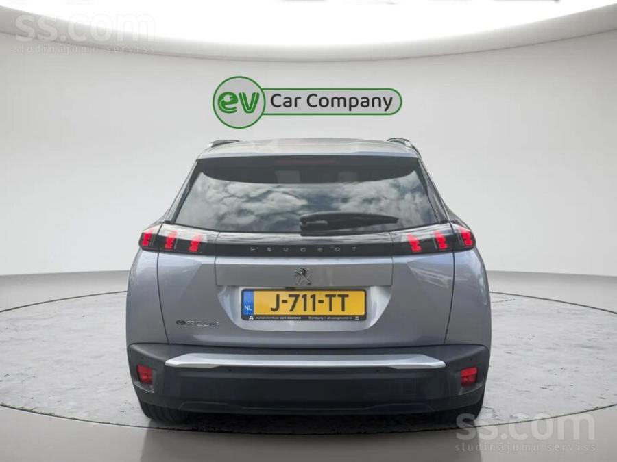 Grey Peugeot 2008 2020 in Limbazi, with an engine capacity of 0.00 L and mileage of 106 thousand km for 15945 €, photo 9 on AUTOMOTO.COM.LV