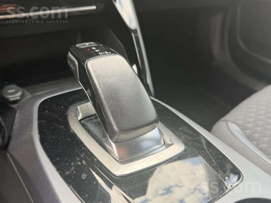 Grey Peugeot 2008 2020 in Limbazi, with an engine capacity of 0.00 L and mileage of 106 thousand km for 15945 €, photo 19 on AUTOMOTO.COM.LV