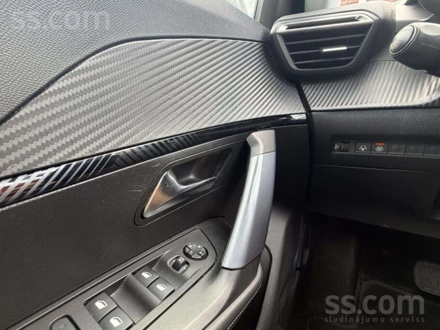 Grey Peugeot 2008 2020 in Limbazi, with an engine capacity of 0.00 L and mileage of 106 thousand km for 15945 €, photo 21 on AUTOMOTO.COM.LV