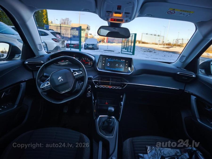 Pelēks Peugeot 2008 2021 Pērnava, ar dzinēja tilpumu 1.50 L un nobraukumu 79 tūkst. km par 12500 €, foto 8 vietnē AUTOMOTO.COM.LV