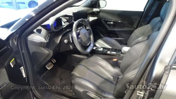 Pelēks Peugeot 2008 2021 Tallina, ar dzinēja tilpumu 1.20 L un nobraukumu 21 tūkst. km par 17990 €, foto 6 vietnē AUTOMOTO.COM.LV
