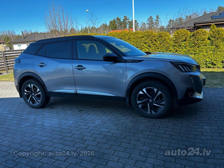 Grey Peugeot 2008 2021 in Tallinn, with an engine capacity of 1.20 L and mileage of 71 thousand km for 15500 €, photo 3 on AUTOMOTO.COM.LV