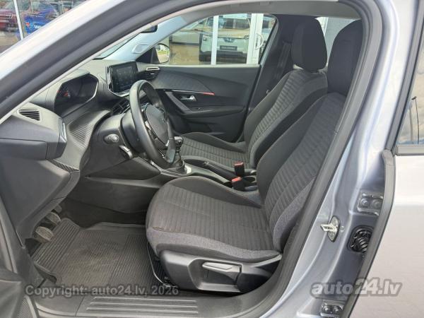 Pelēks Peugeot 2008 2021 Jehvi, ar dzinēja tilpumu 1.50 L un nobraukumu 183 tūkst. km par 9900 €, foto 7 vietnē AUTOMOTO.COM.LV