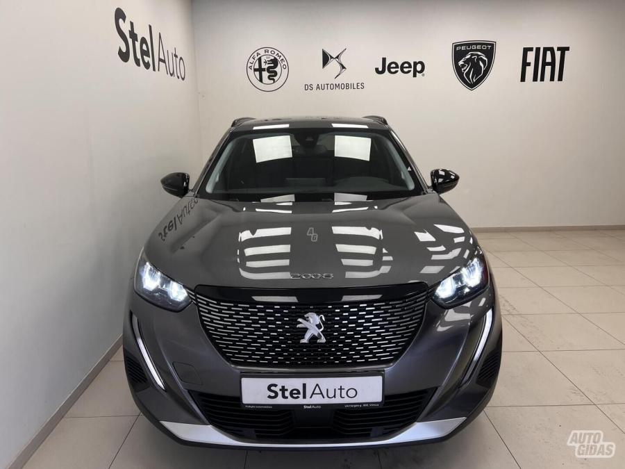 Grey Peugeot 2008 2022 in Vilnius, with an engine capacity of 1.20 L and mileage of 57 thousand km for 16990 €, photo 4 on AUTOMOTO.COM.LV