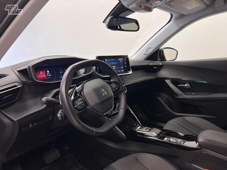 Grey Peugeot 2008 2022 in Vilnius, with an engine capacity of 1.20 L and mileage of 57 thousand km for 16990 €, photo 11 on AUTOMOTO.COM.LV