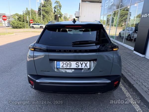 Pelēks Peugeot 2008 2023 Tallina, ar dzinēja tilpumu 1.50 L un nobraukumu 14 tūkst. km par 21900 €, foto 3 vietnē AUTOMOTO.COM.LV