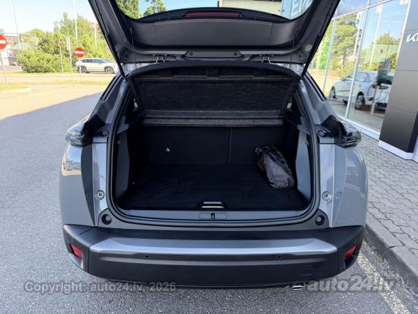 Pelēks Peugeot 2008 2023 Tallina, ar dzinēja tilpumu 1.50 L un nobraukumu 14 tūkst. km par 21900 €, foto 6 vietnē AUTOMOTO.COM.LV