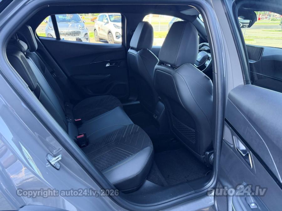 Pelēks Peugeot 2008 2023 Tallina, ar dzinēja tilpumu 1.50 L un nobraukumu 14 tūkst. km par 21900 €, foto 6 vietnē AUTOMOTO.COM.LV