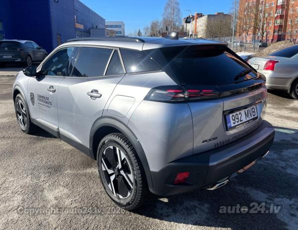 Grey Peugeot 2008 2024 in Narva, with an engine capacity of 1.20 L and mileage of 18 thousand km for 21900 €, photo 4 on AUTOMOTO.COM.LV