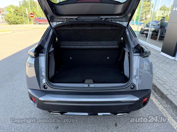 Grey Peugeot 2008 2024 in Tallinn, with an engine capacity of 1.20 L and mileage of 13 thousand km for 23900 €, photo 6 on AUTOMOTO.COM.LV