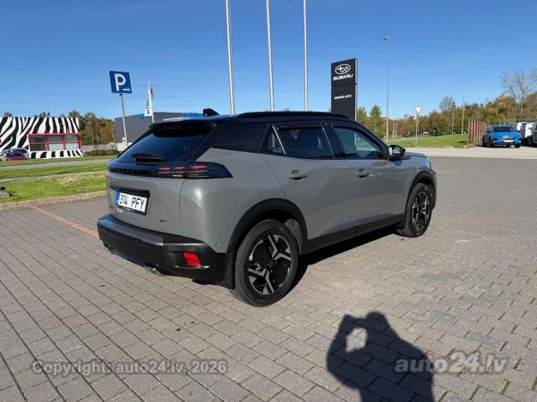 Grey Peugeot 2008 2024 in Johvi, with an engine capacity of 1.20 L and mileage of 36 thousand km for 19900 €, photo 5 on AUTOMOTO.COM.LV
