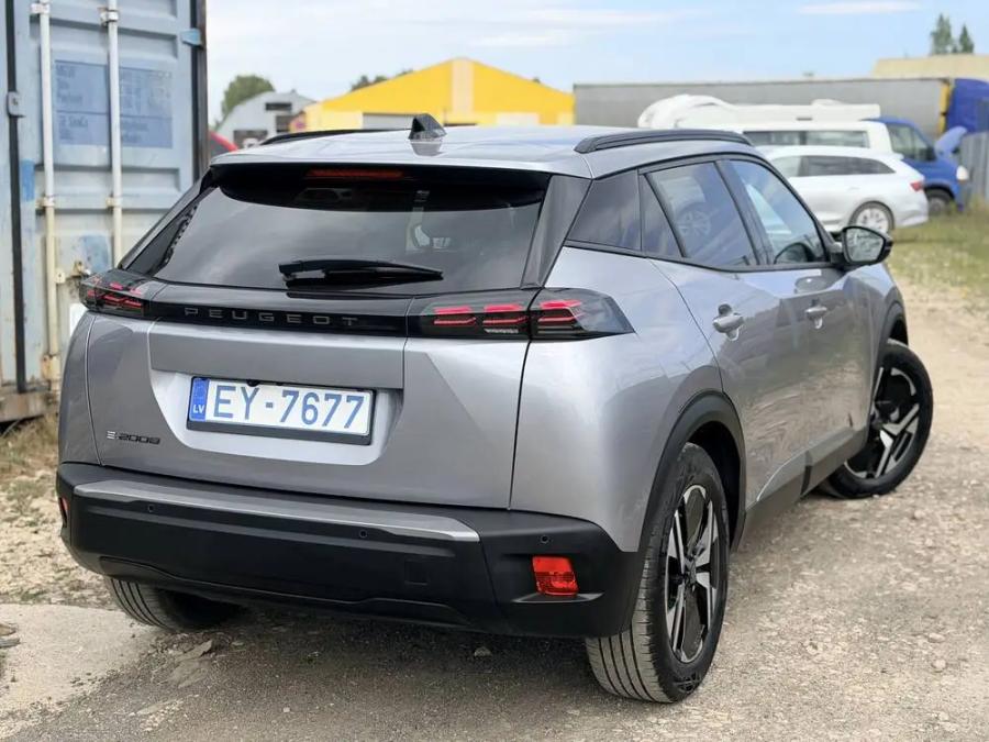 Grey Peugeot 2008 2025 in Riga, with an engine capacity of 0.00 L and mileage of 12 thousand km for 24995 €, photo 5 on AUTOMOTO.COM.LV