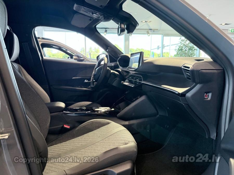 Pelēks Peugeot 2008 2026 Tallina, ar dzinēja tilpumu 1.20 L un nobraukumu 0 tūkst. km par 27990 €, foto 11 vietnē AUTOMOTO.COM.LV