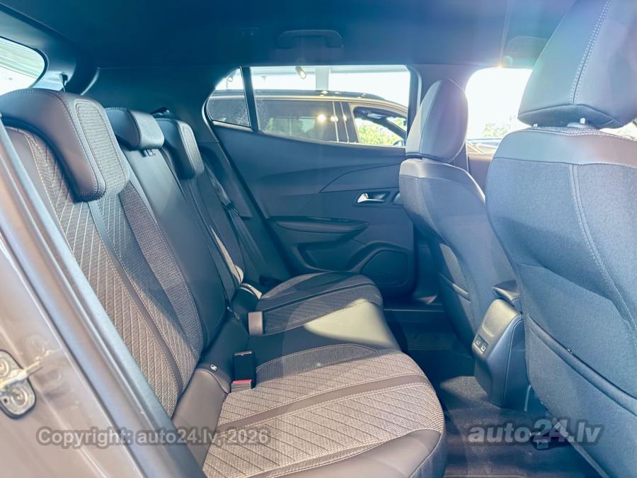 Pelēks Peugeot 2008 2026 Tallina, ar dzinēja tilpumu 1.20 L un nobraukumu 0 tūkst. km par 27990 €, foto 12 vietnē AUTOMOTO.COM.LV