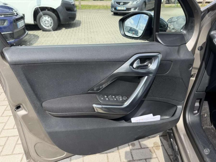 Pelēks Peugeot 2008 2014 Tauragė, ar dzinēja tilpumu 1.60 L un nobraukumu 175 tūkst. km par 4300 €, foto 13 vietnē AUTOMOTO.COM.LV