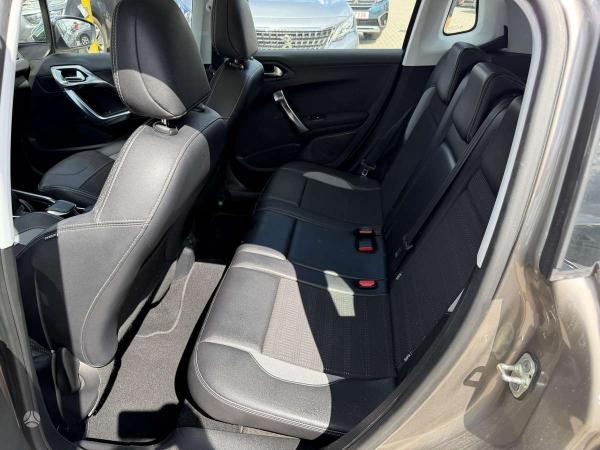 Pelēks Peugeot 2008 2014 Viļņa, ar dzinēja tilpumu 1.60 L un nobraukumu 174 tūkst. km par 4200 €, foto 11 vietnē AUTOMOTO.COM.LV