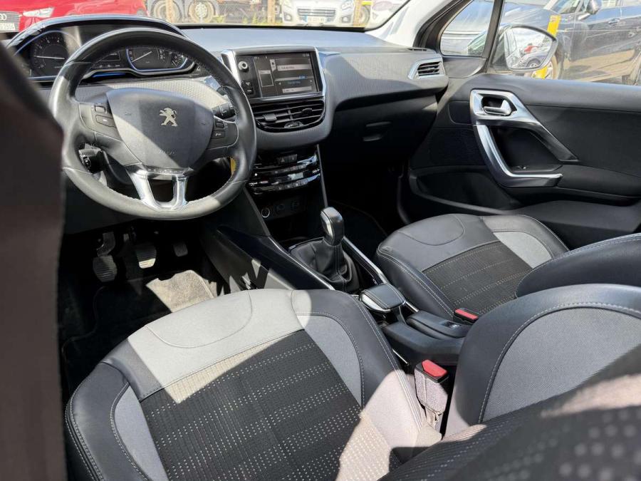 Pelēks Peugeot 2008 2014 Viļņa, ar dzinēja tilpumu 1.60 L un nobraukumu 174 tūkst. km par 4200 €, foto 12 vietnē AUTOMOTO.COM.LV