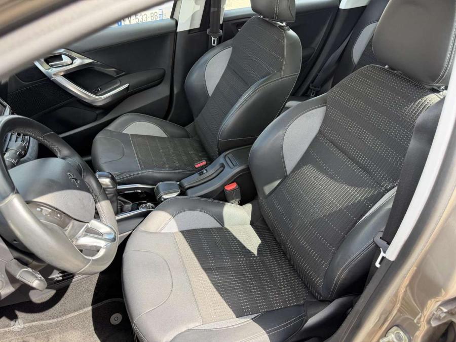 Pelēks Peugeot 2008 2014 Viļņa, ar dzinēja tilpumu 1.60 L un nobraukumu 174 tūkst. km par 4200 €, foto 16 vietnē AUTOMOTO.COM.LV