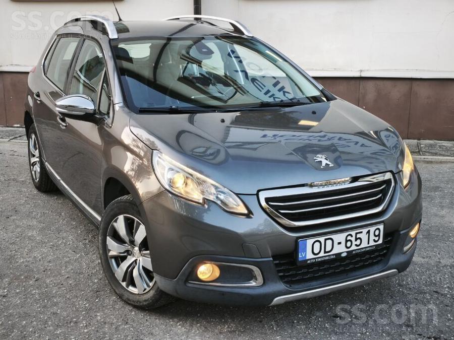 Grey Peugeot 2008 2014 in Jelgava, with an engine capacity of 1.20 L and mileage of 0 thousand km for 4990 €, photo 1 on AUTOMOTO.COM.LV