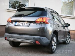 Grey Peugeot 2008 2014 in Jelgava, with an engine capacity of 1.20 L and mileage of 0 thousand km for 4990 €, photo 5 on AUTOMOTO.COM.LV