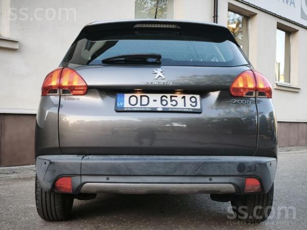 Pelēks Peugeot 2008 2014 Jelgava, ar dzinēja tilpumu 1.20 L un nobraukumu 0 tūkst. km par 4990 €, foto 7 vietnē AUTOMOTO.COM.LV