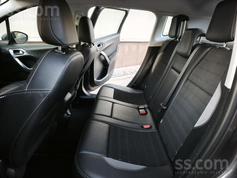 Grey Peugeot 2008 2014 in Jelgava, with an engine capacity of 1.20 L and mileage of 0 thousand km for 4990 €, photo 27 on AUTOMOTO.COM.LV