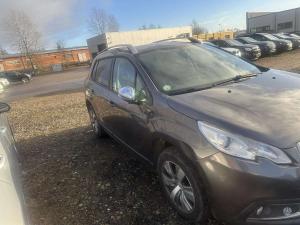 Grey Peugeot 2008 2015 in Ukmerge, with an engine capacity of 1.60 L and mileage of 240 thousand km for 2950 €, photo 2 on AUTOMOTO.COM.LV